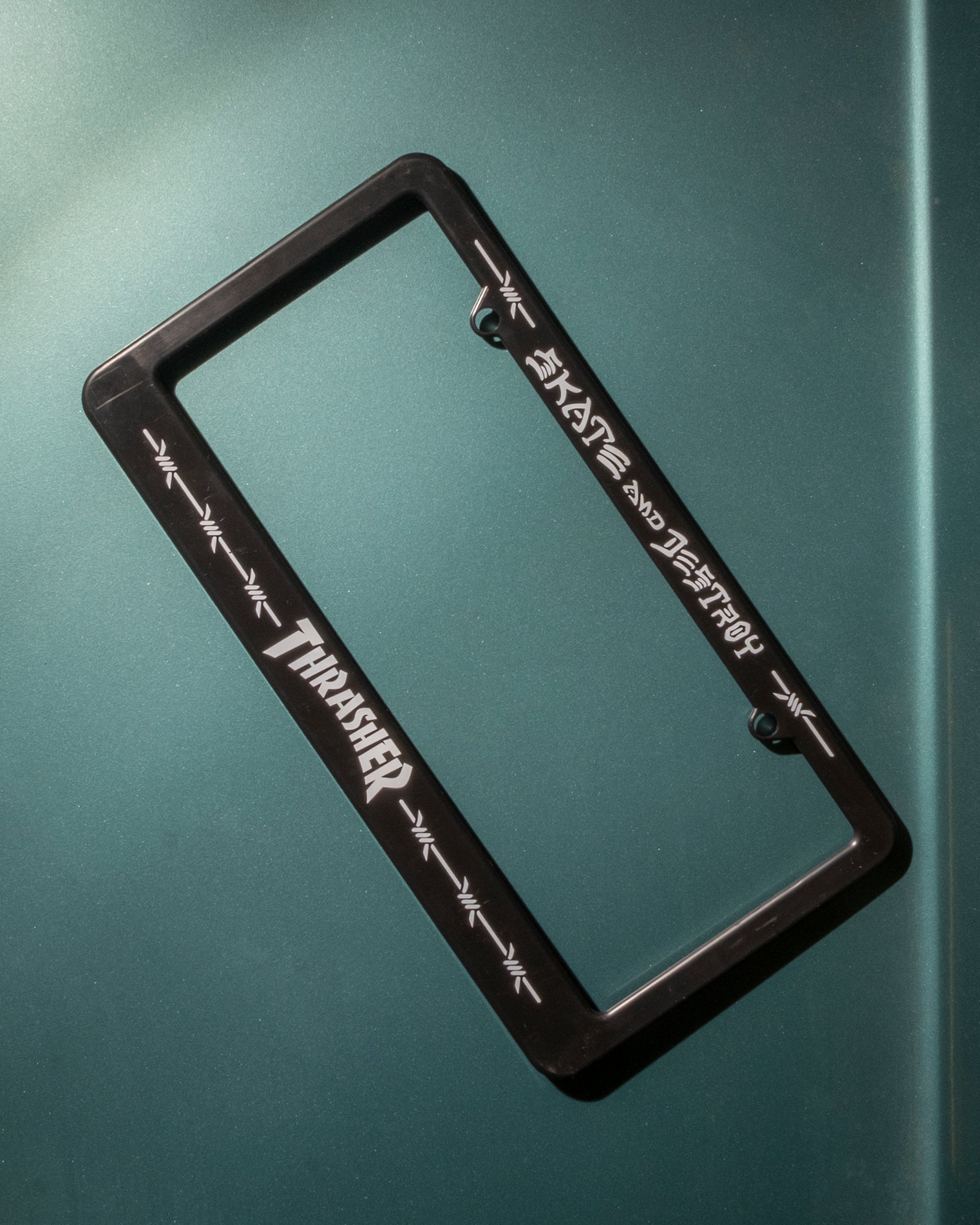 BARBED WIRE - LICENSE PLATE COVER - BLACK – Thrasher Magazine
